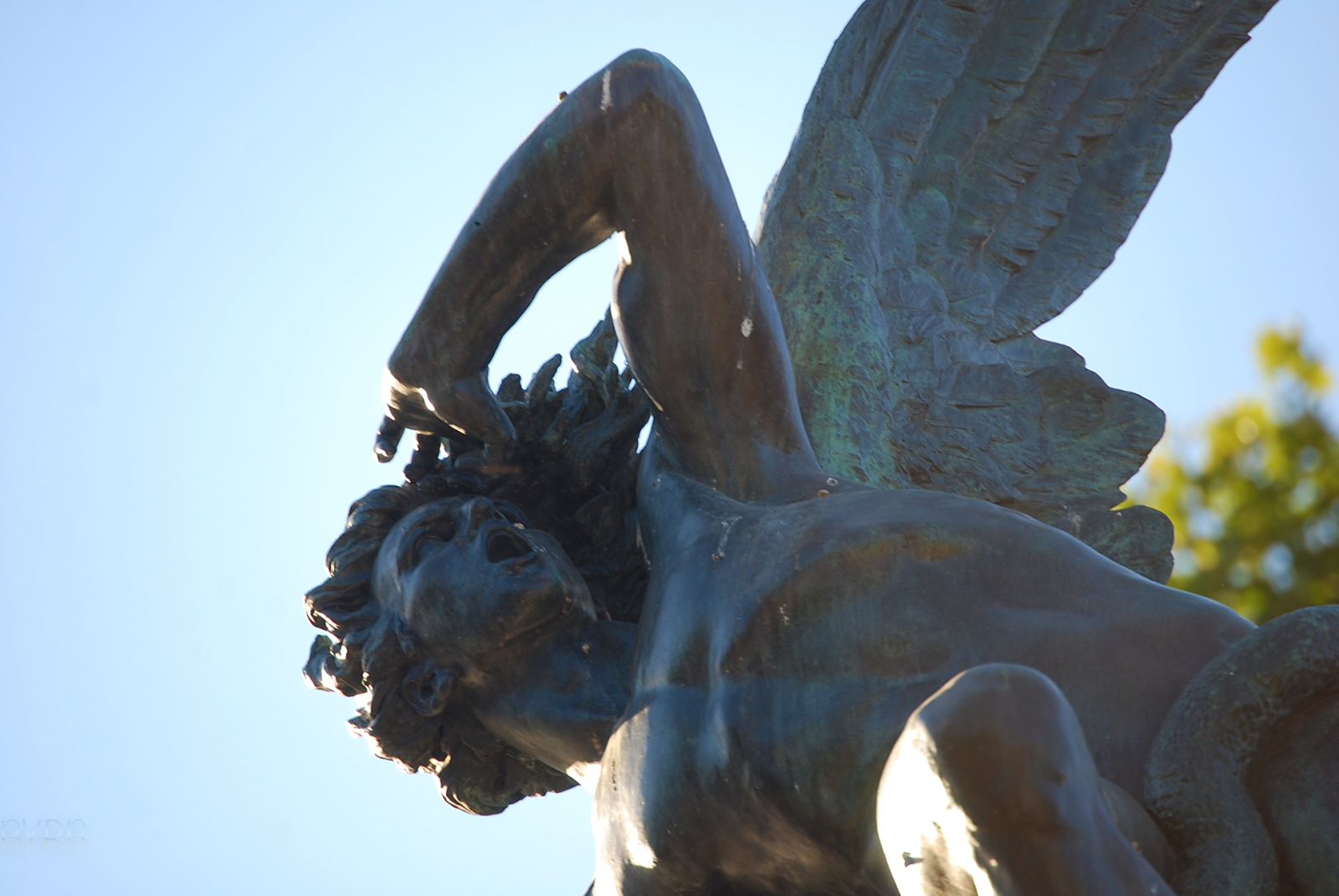 Ynés de Trujillo: El Ángel Caído