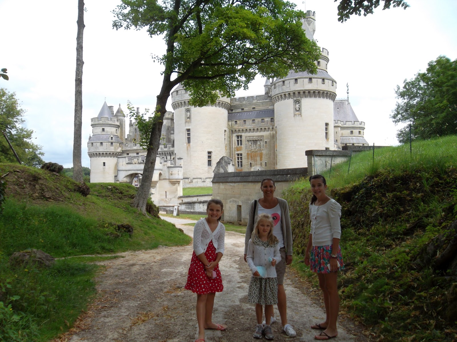 Creber Girls Adventure: 19/20 July - Pierrefonds - Merlins Castle Camelot