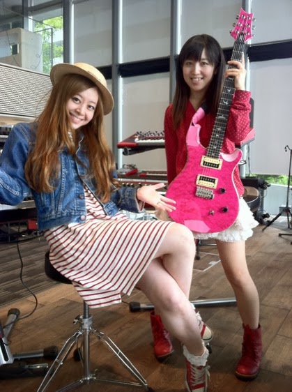 Tomo-Zo: Loud Twin Stars - DOLL＄BOXX