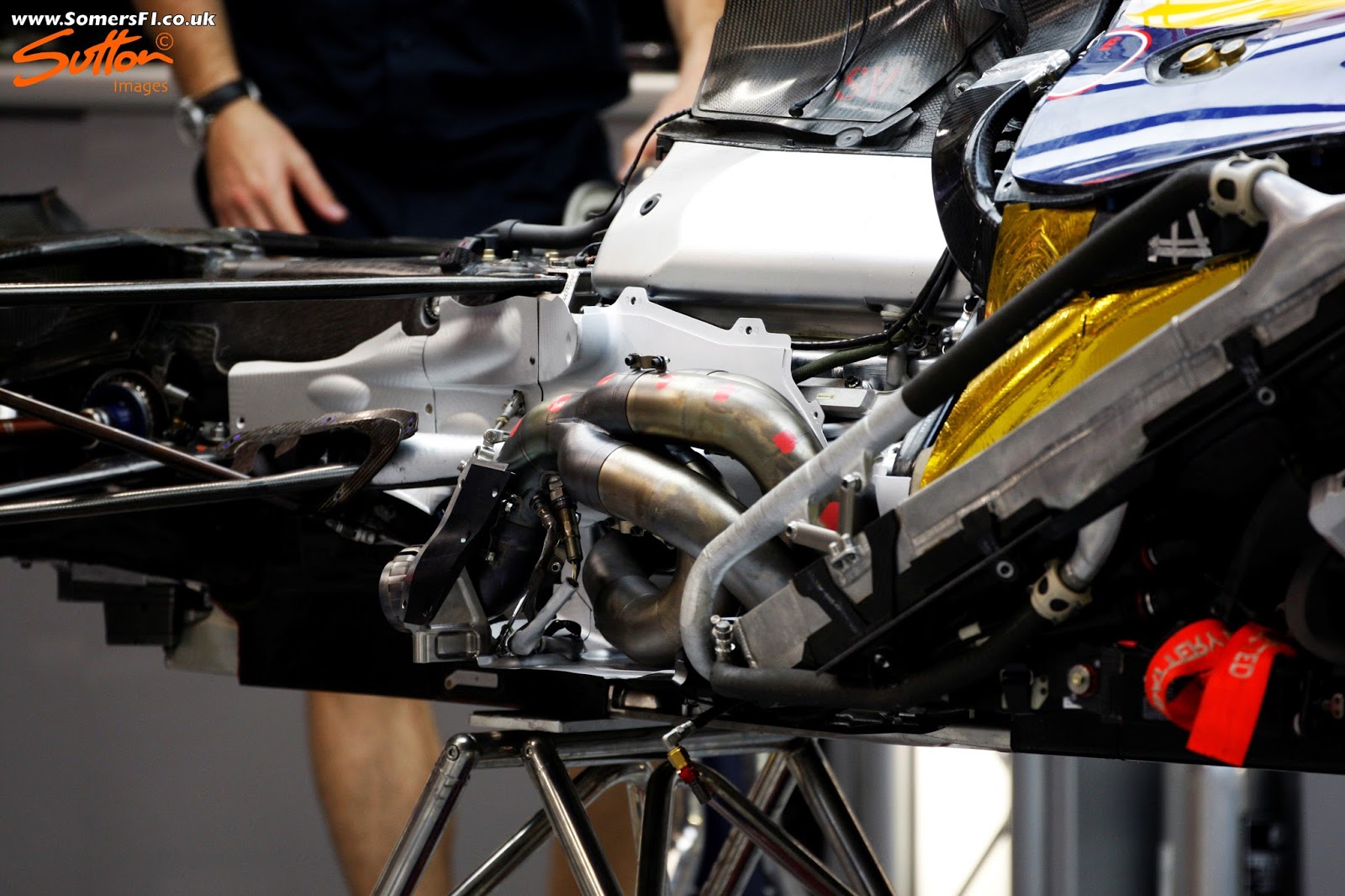 #TechF1LE - Red Bull RB6 - Round 15 Singapore GP technical image ...