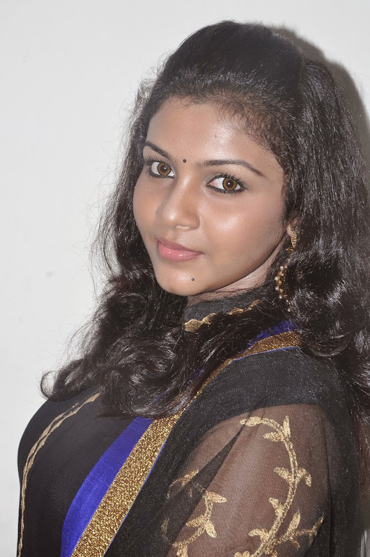 Saranya Nag Photos in Salwar Kameez at Eera Veyil... - Indian Cinema ...