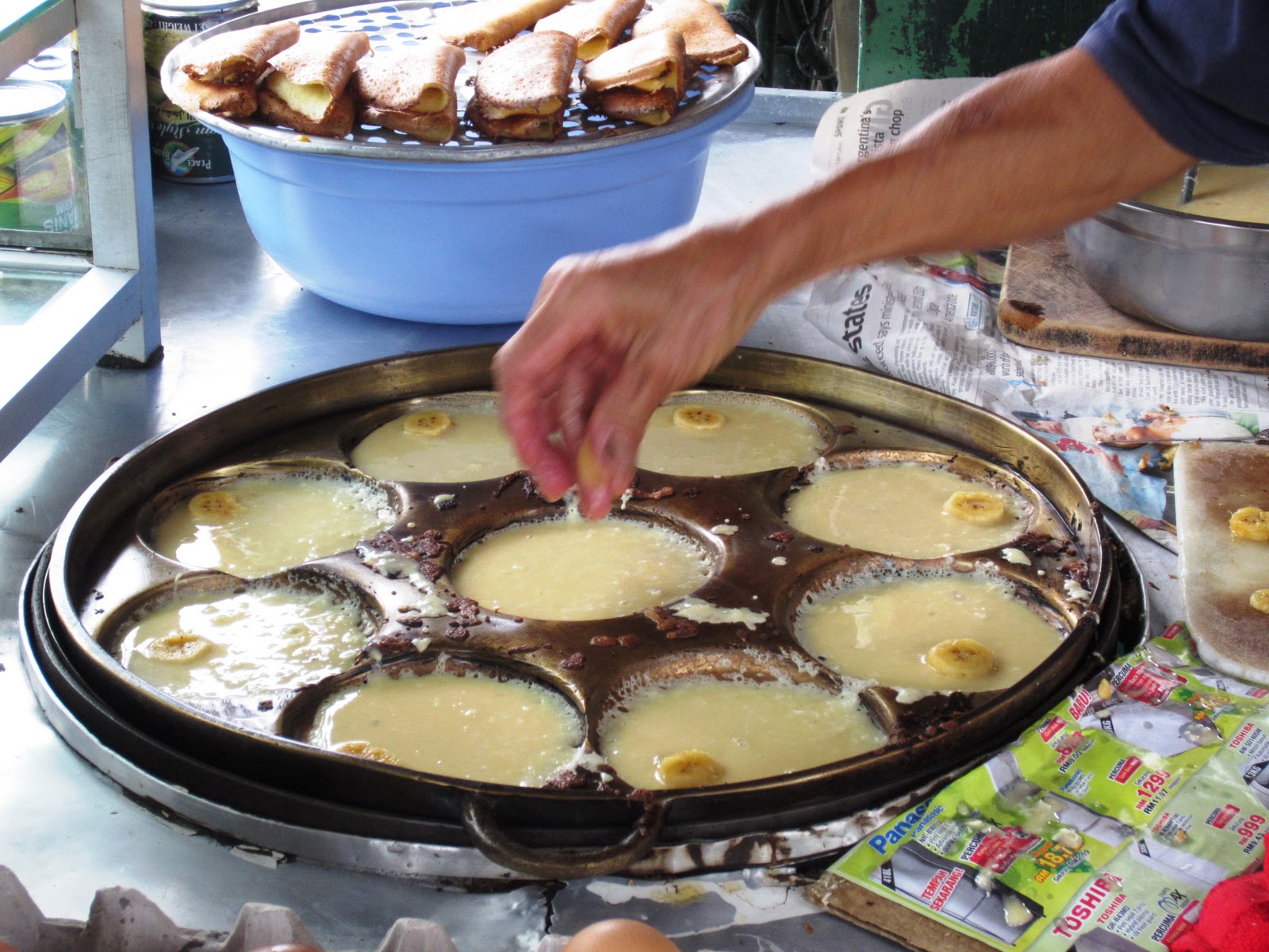 UNBEARABLE LIKENESS OF AN ANGEL: Food for Thought: Apong Guan