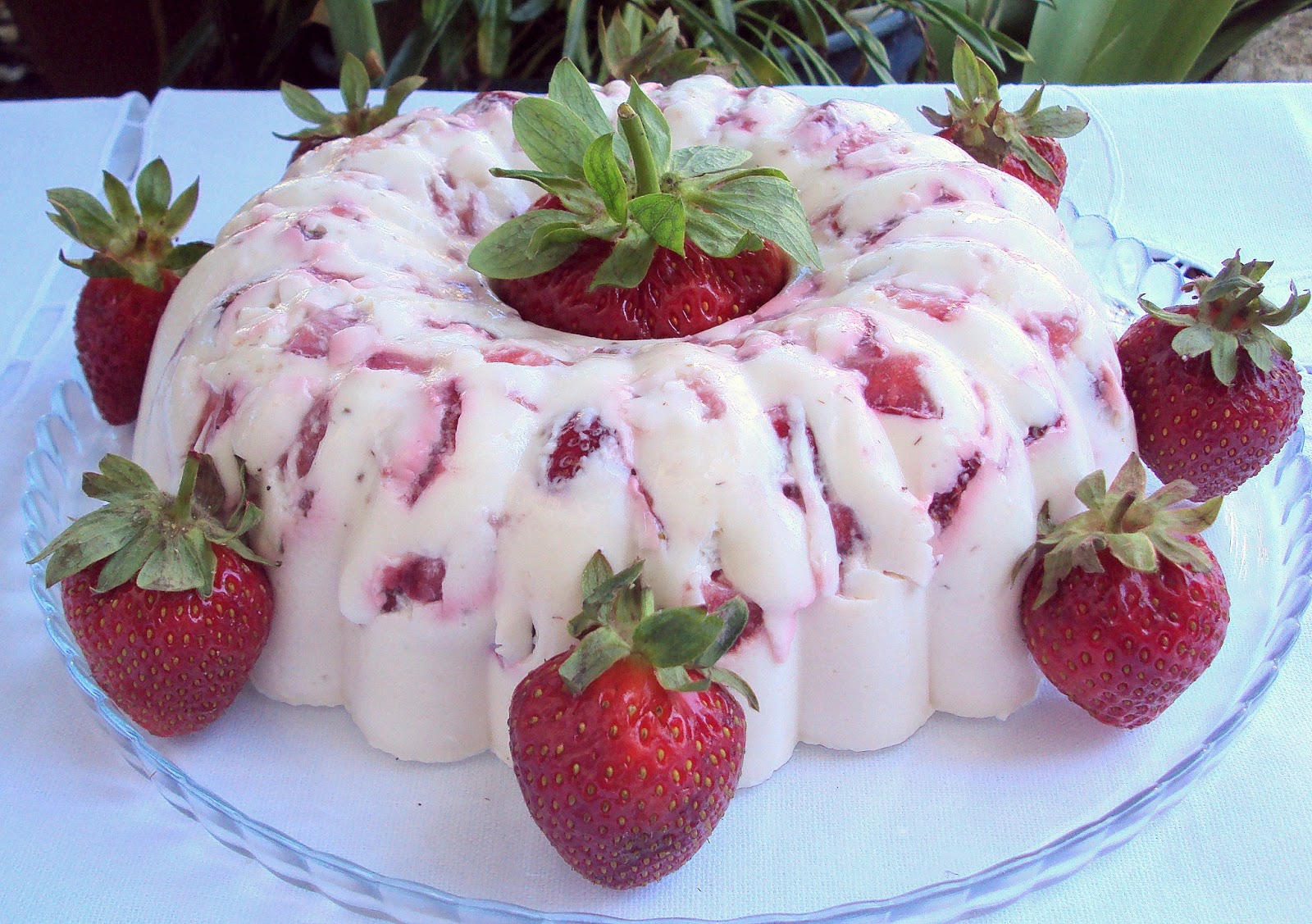 Nárwen's Cuisine - Sabores do Mundo : Pudim Frio de Baunilha e Morango