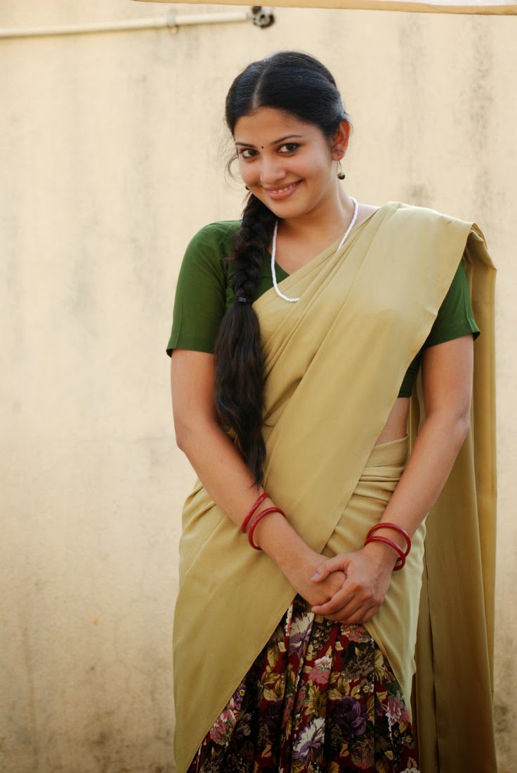 Actress Shivada Nair, Actress In Half Saree