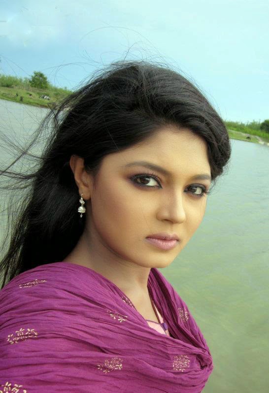 MOUSHUMI HAMID ~ All HD Picture