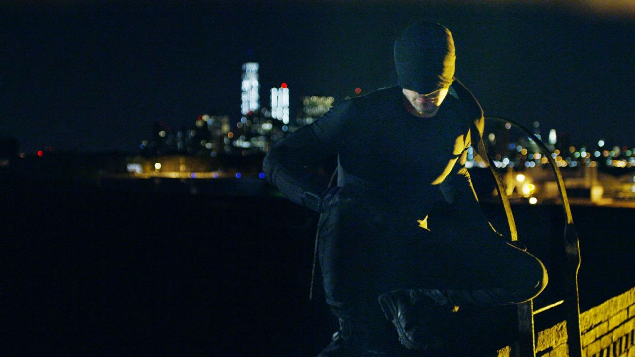 How To Watch A Movie: 5 Reasons Daredevil's Red Suit Is The Worst