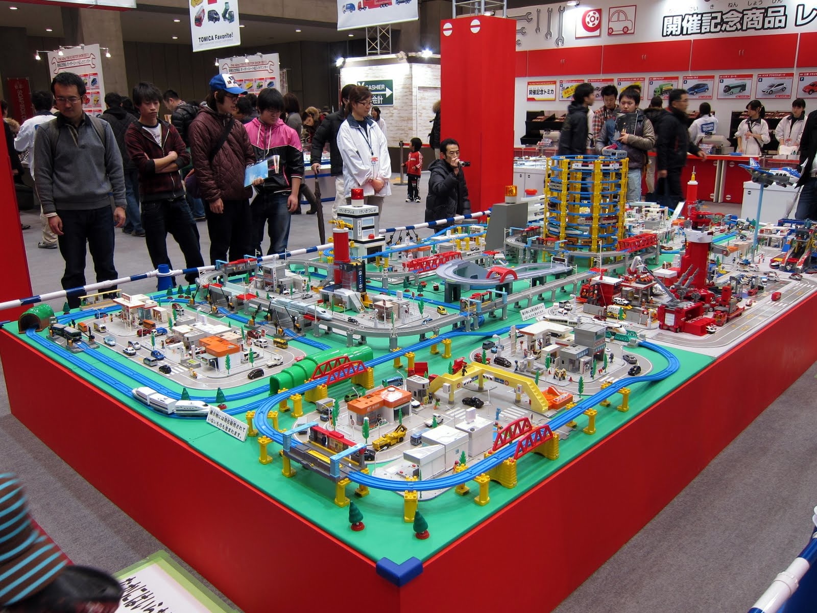 Tamerlane's Thoughts: 2011 Tokyo Motor Show Tomica display