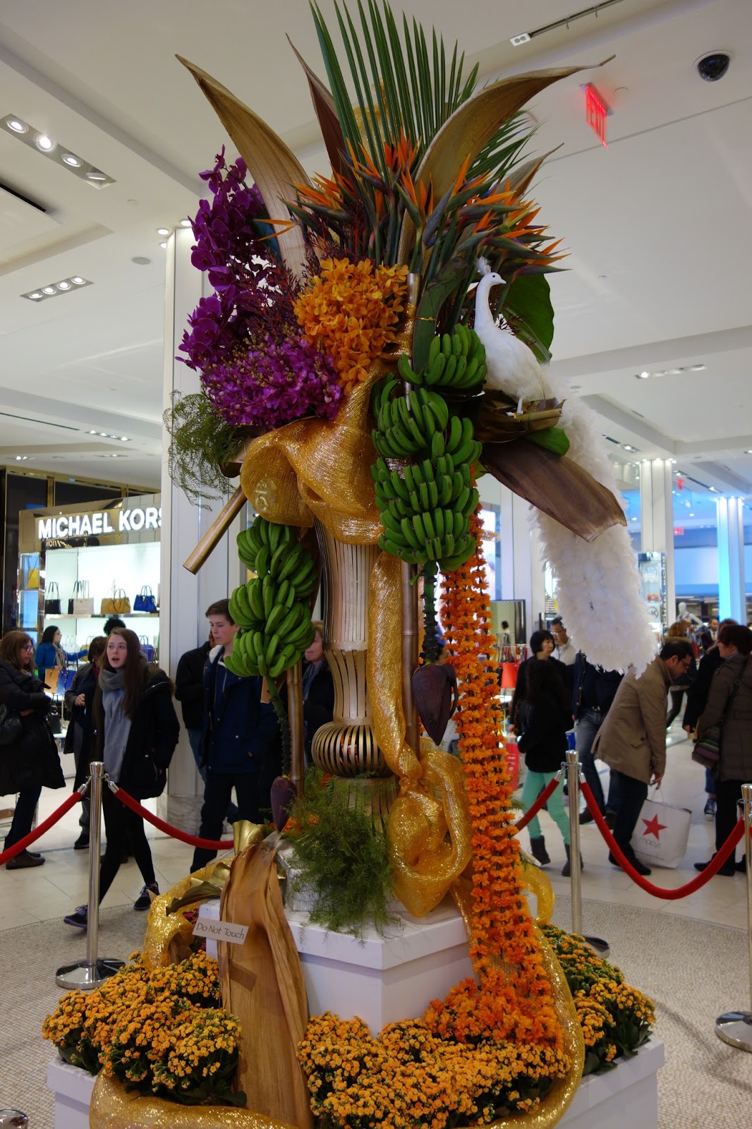 blah to TADA!: Floral Displays