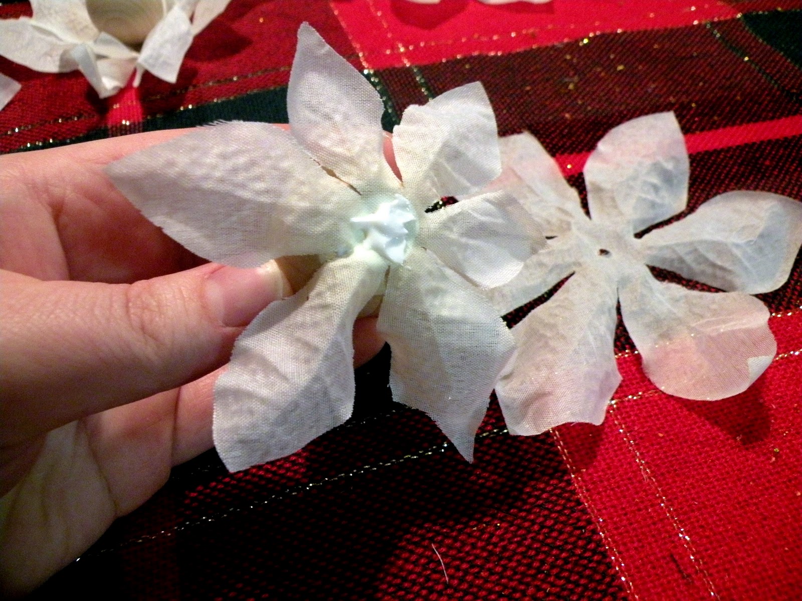 The Fantastic Five: Christmas Coutdown Day 18 (Flower Angel Tutorial)