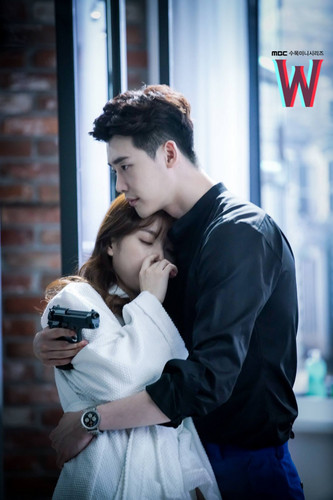 Love in Every Bite Size: K-drama Review: W Two Worlds (2016)