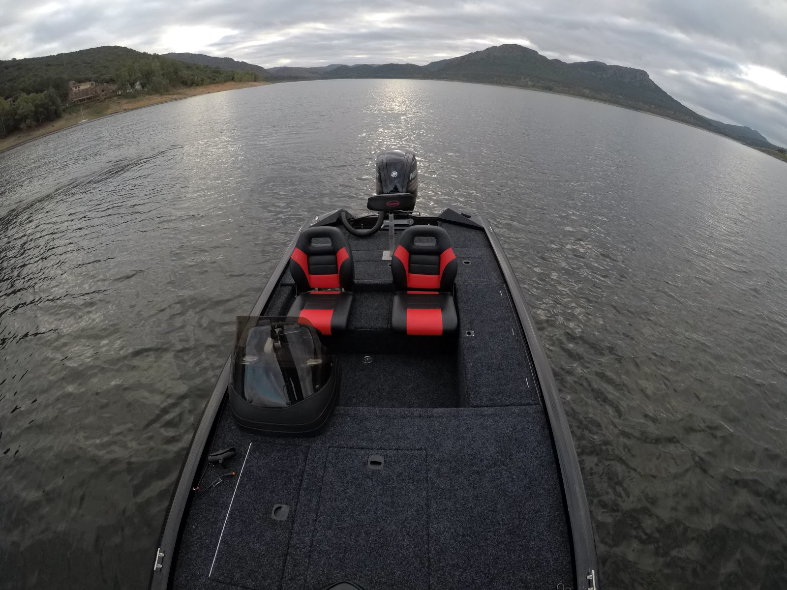 Extremadura Predator Fishing: Brand New 5.5m 80hp boat, soon available ...