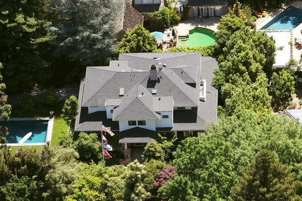 Facebook Owner Mark Zuckerberg bought a New $7 Million House