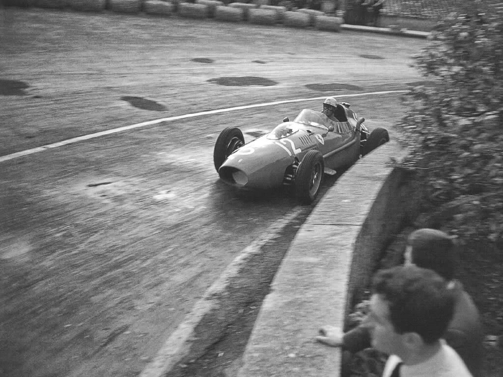 SILENT ECHOES: FORMULA 1 NOSTALGIA