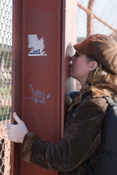 Malomil: O mundo é um lugar Estranho - 7