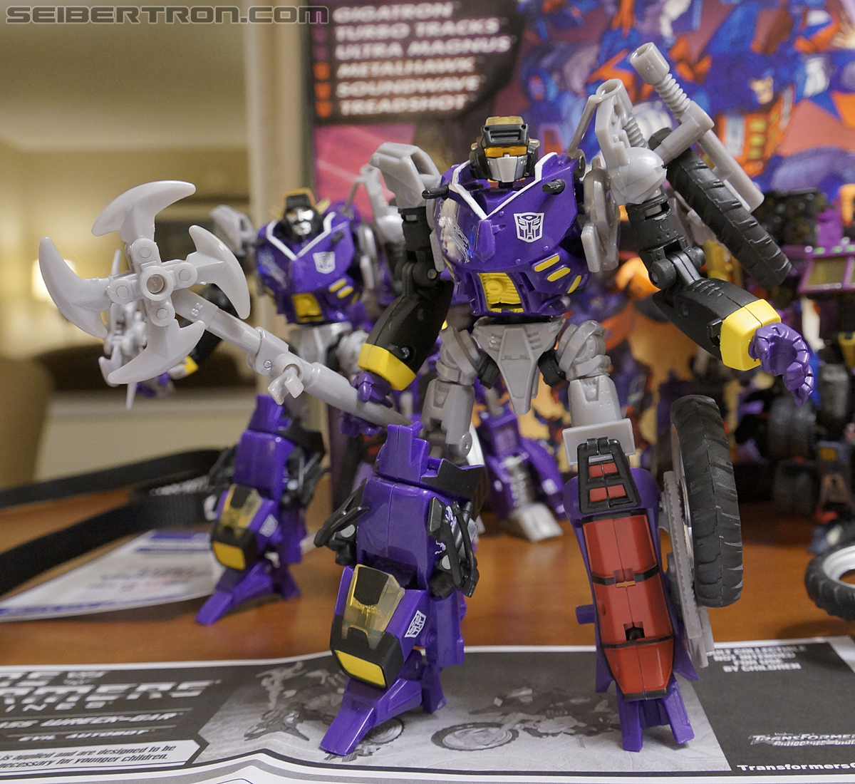Blog de Transformers de mdverde: [Botcon 2012] Shattered Glass Junkions
