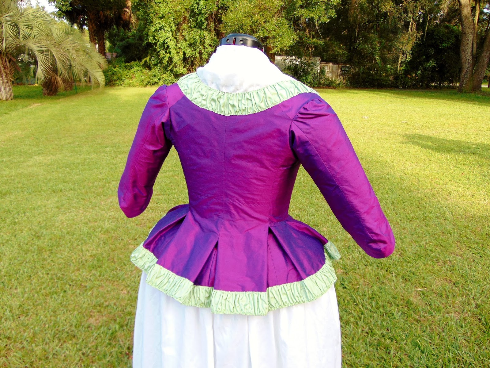 The Antique Sewist: Casaquin Jacket - Purple & Green Silk