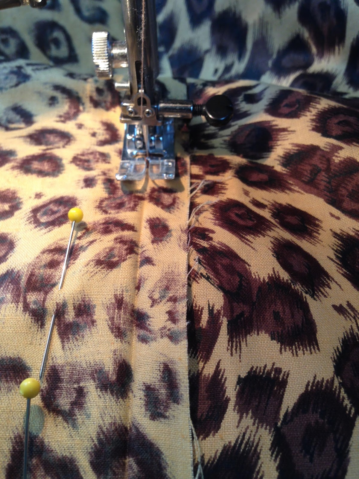 Show Me Sewing: Matching the pattern - Tutorial