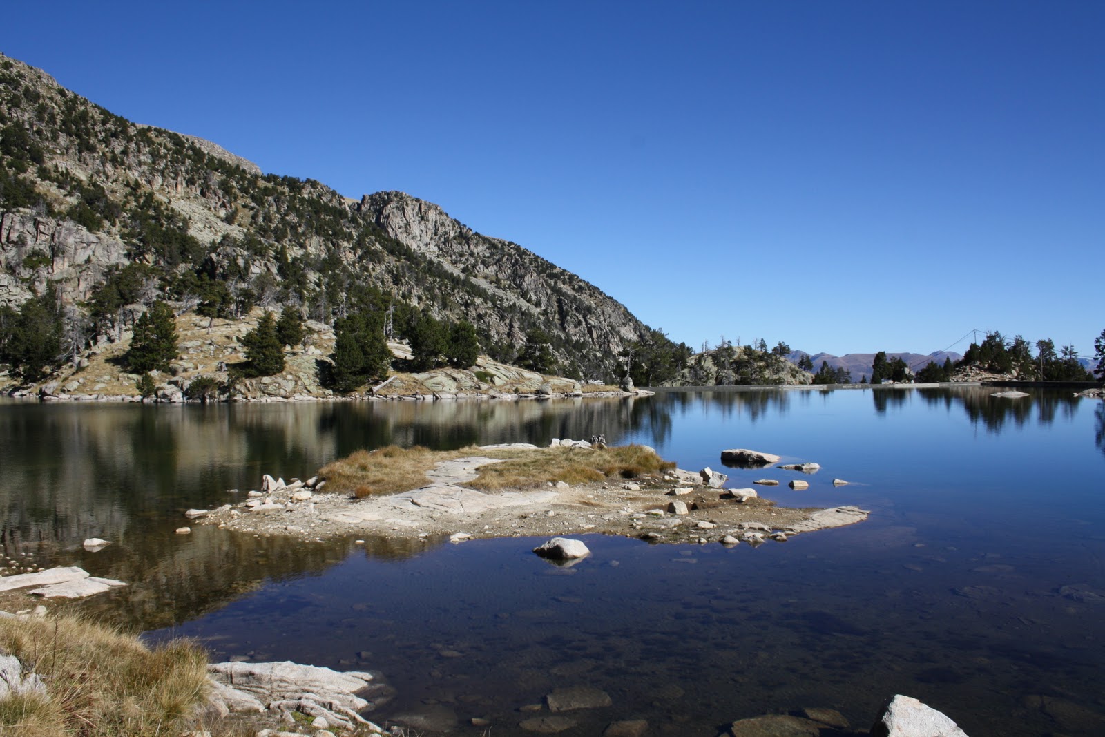 SENDERISMO y EXCURSIONISMO en los PIRINEOS: P.N. AIGÜESTORTES (octubre ...