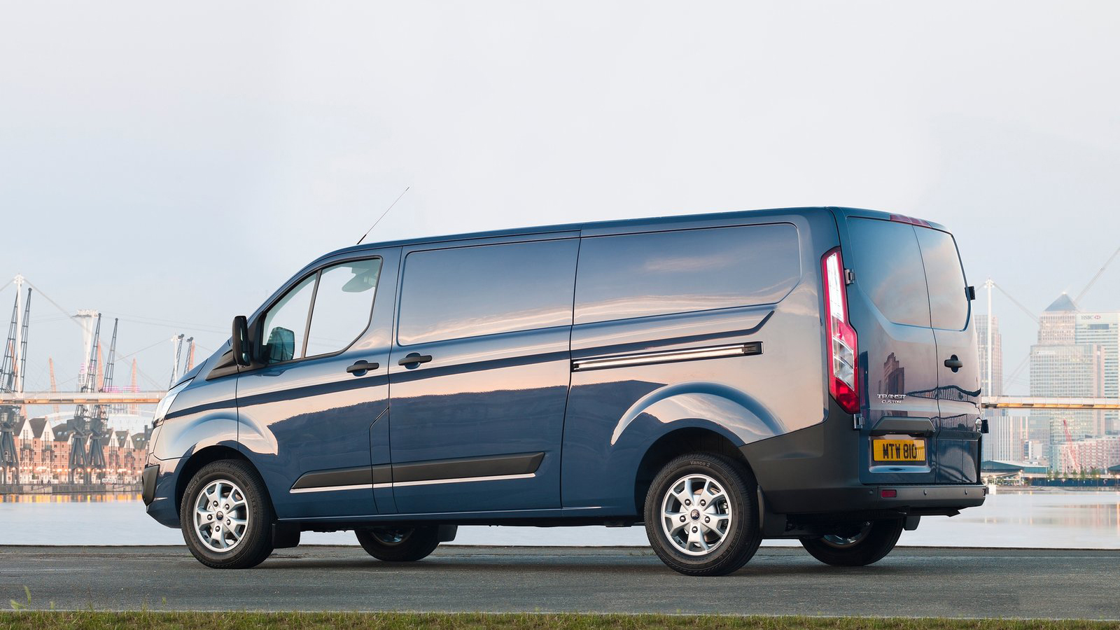Car Wallpapers in Good Images: 2013 Ford Transit Custom