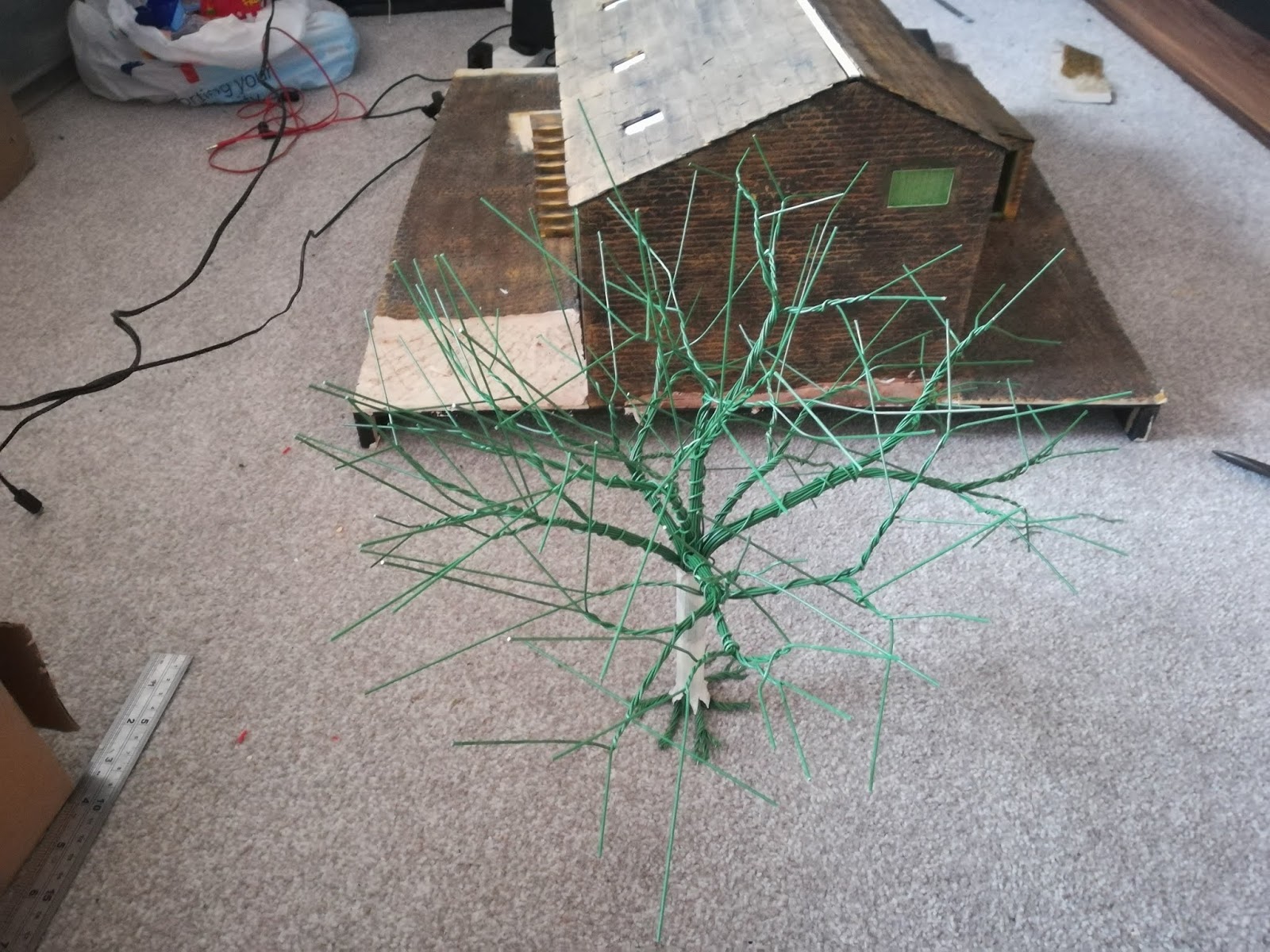 Building a 1/32 Model Farm: How to make 1/32 Trees