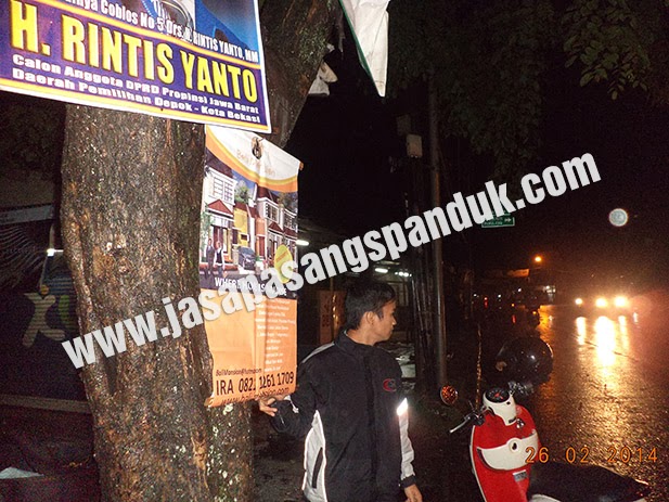 Jasa Pasang Banner Murah