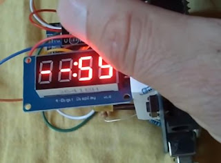 Arduino tehNiq: Arduino clock on TM1637 display