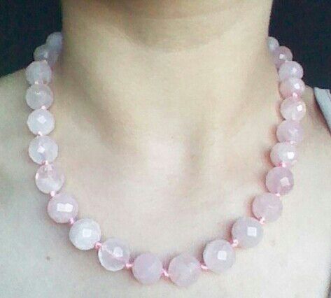 Piedras y perlas naturales: Collares de cuarzo rosa