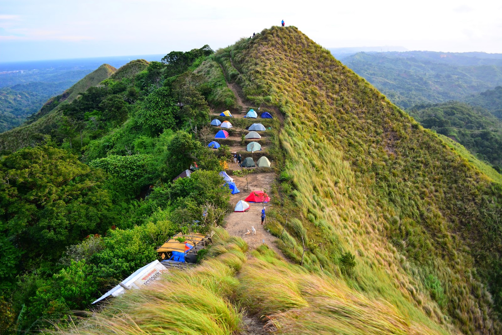 Mt. Batulao (811+ MASL) ~ Binatang Lakwatsero