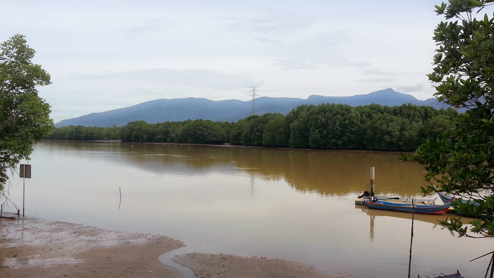 LagunaMerbok: Pemandangan di Jeti Semeling.