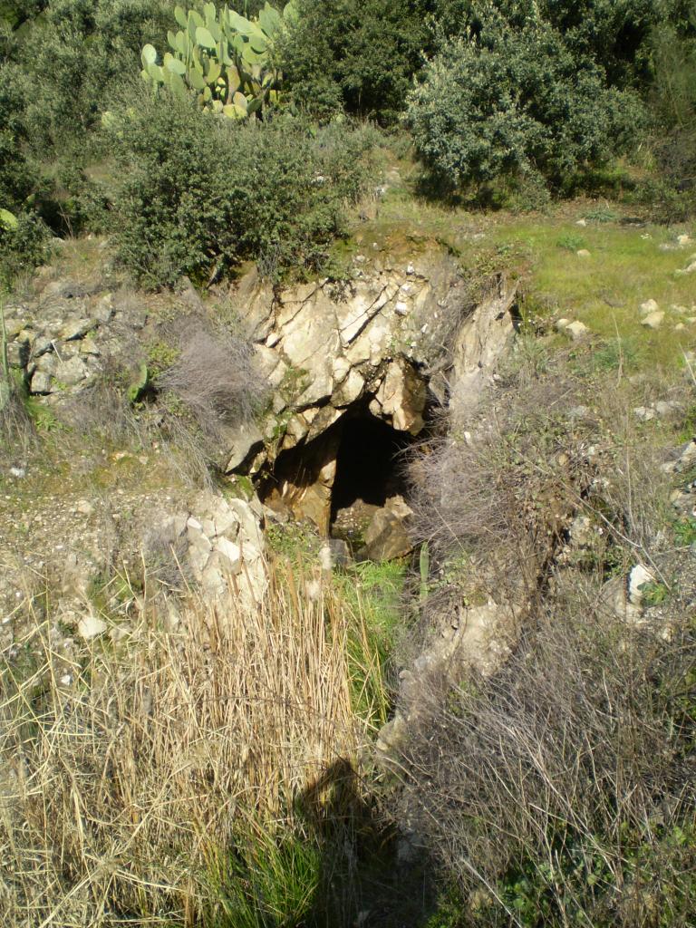 el cotanillo: El Socavón