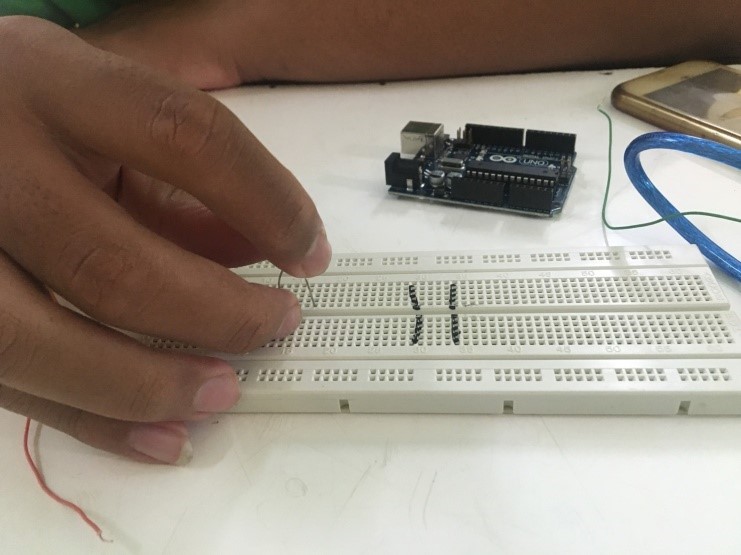 Cara Mudah Menyalakan Lampu LED dengan Arduino | Arduino Libs - Ayo ... Cara Mudah Menyalakan Lampu LED dengan Arduino | Arduino Libs - Ayo ...