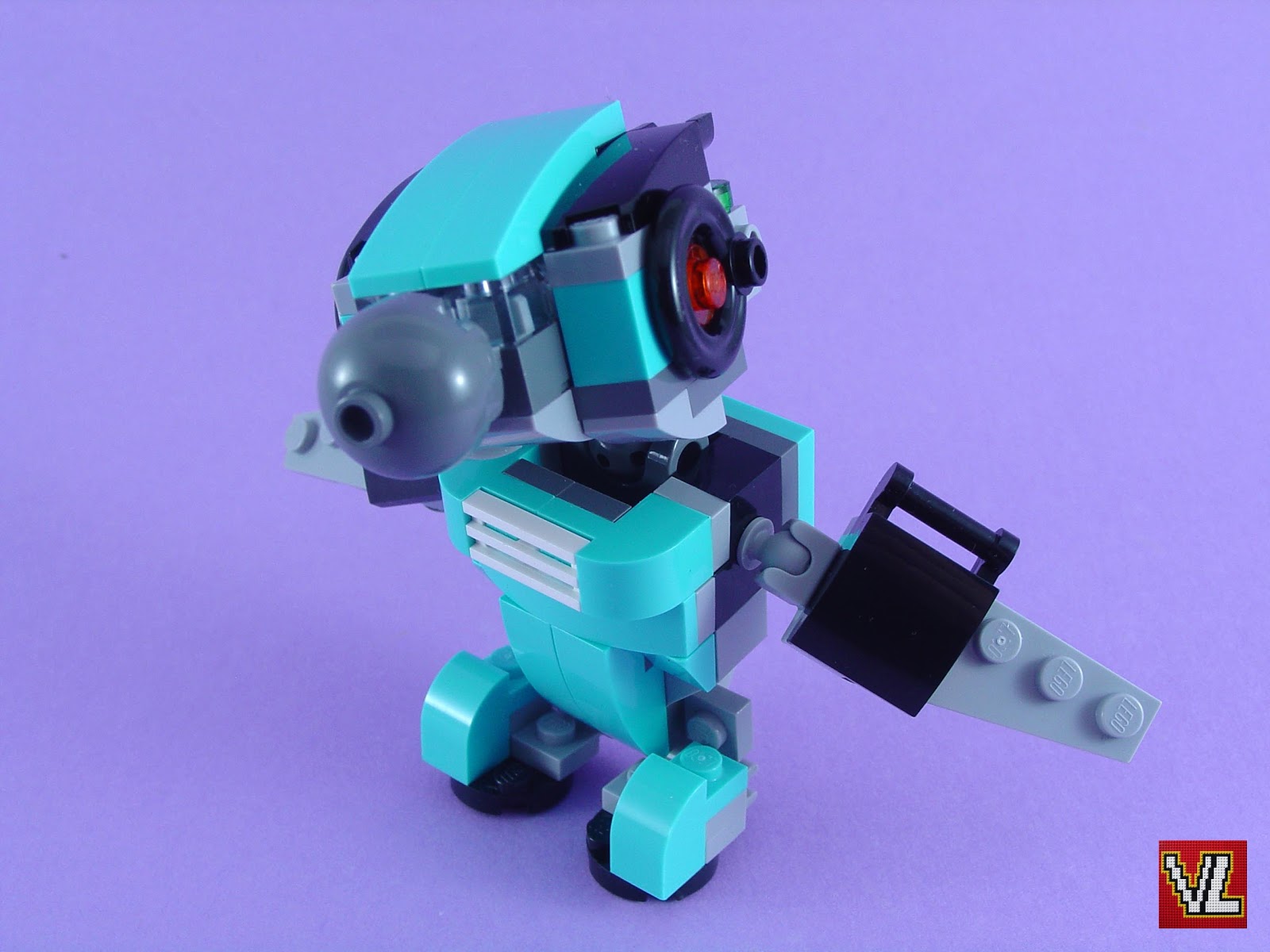VIVOLEGO: Robot Bird with light-up eyes