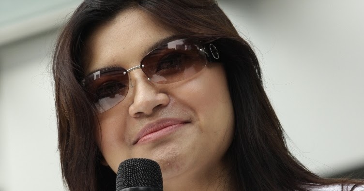 Bintang Panas: Tina Talisa - Indonesian Dreamcaster