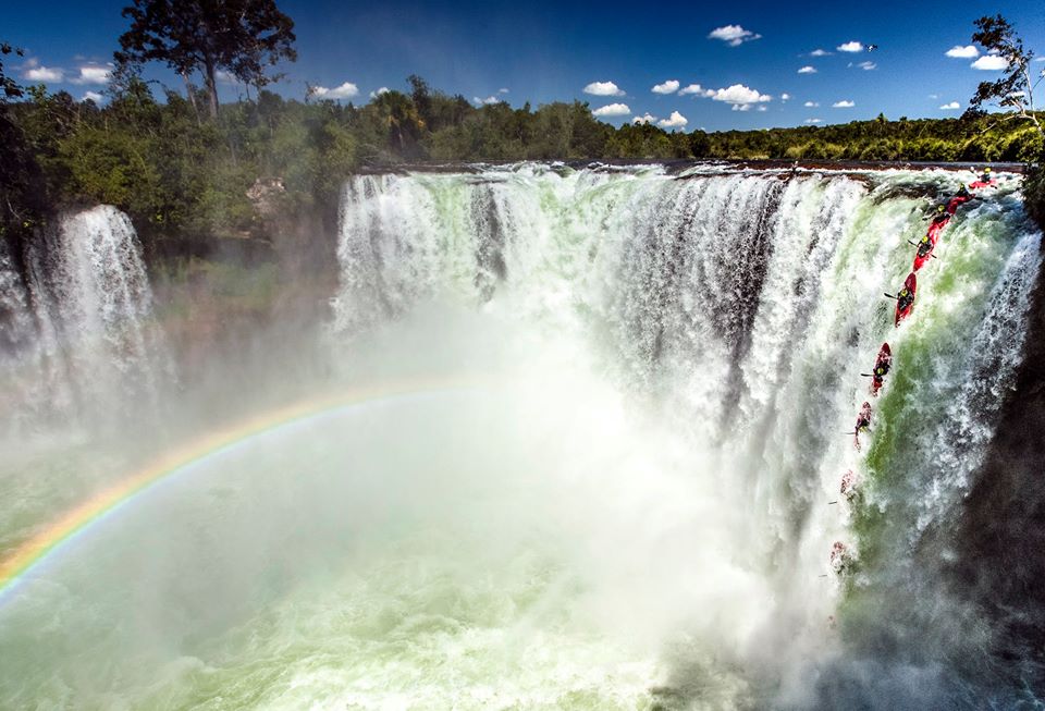 Daredevil Puts His Life On The Line As He Plunges Down A Deep Waterfall ...