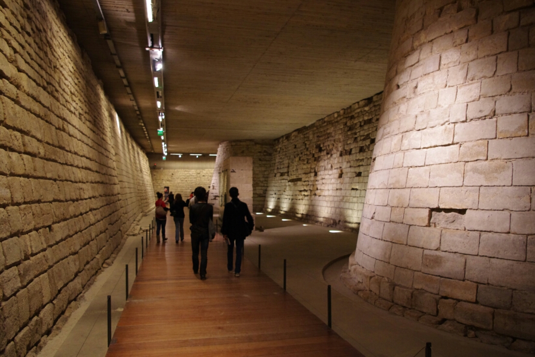 GollyGeeGosh: France - Paris day 07 - Louvre Underground