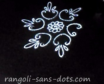 Kolam by Sudha Balaji: Simple rangoli designs 5 dots