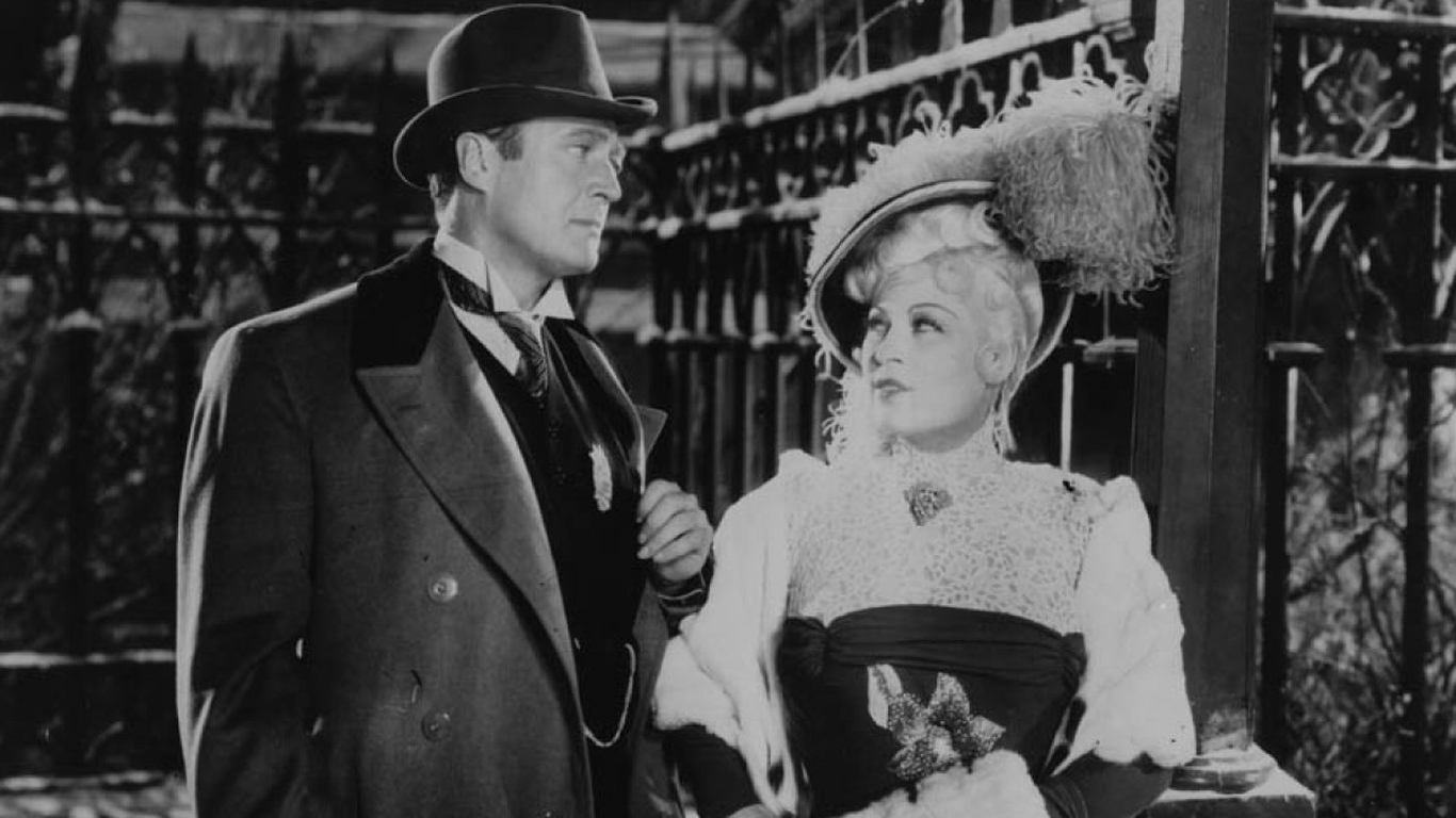 Mae West: Mae West: Johnny Arthur