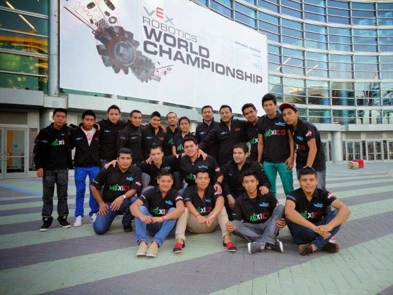 Informativo Chiapas: Buen inicio del CECyTECH en torneo mundial de robótica