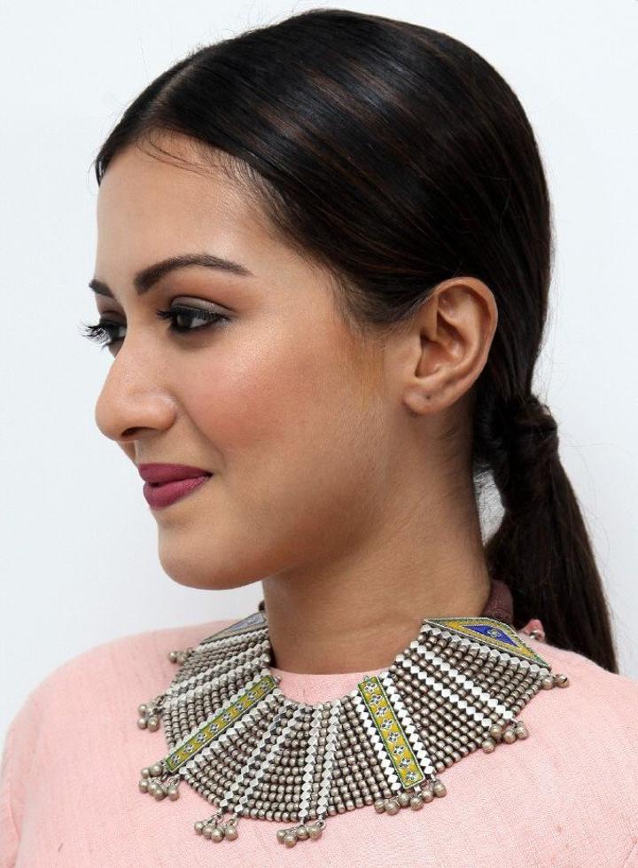 Cute Desi Goddess Actress Pictures: Catherine Tresa Beautiful Hot Face ...