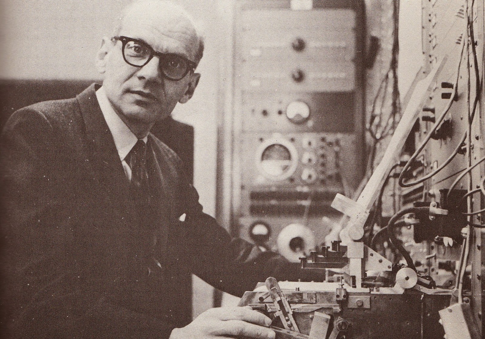 PREPARED GUITAR: An interview with Milton Babbitt By Gabrielle ...
