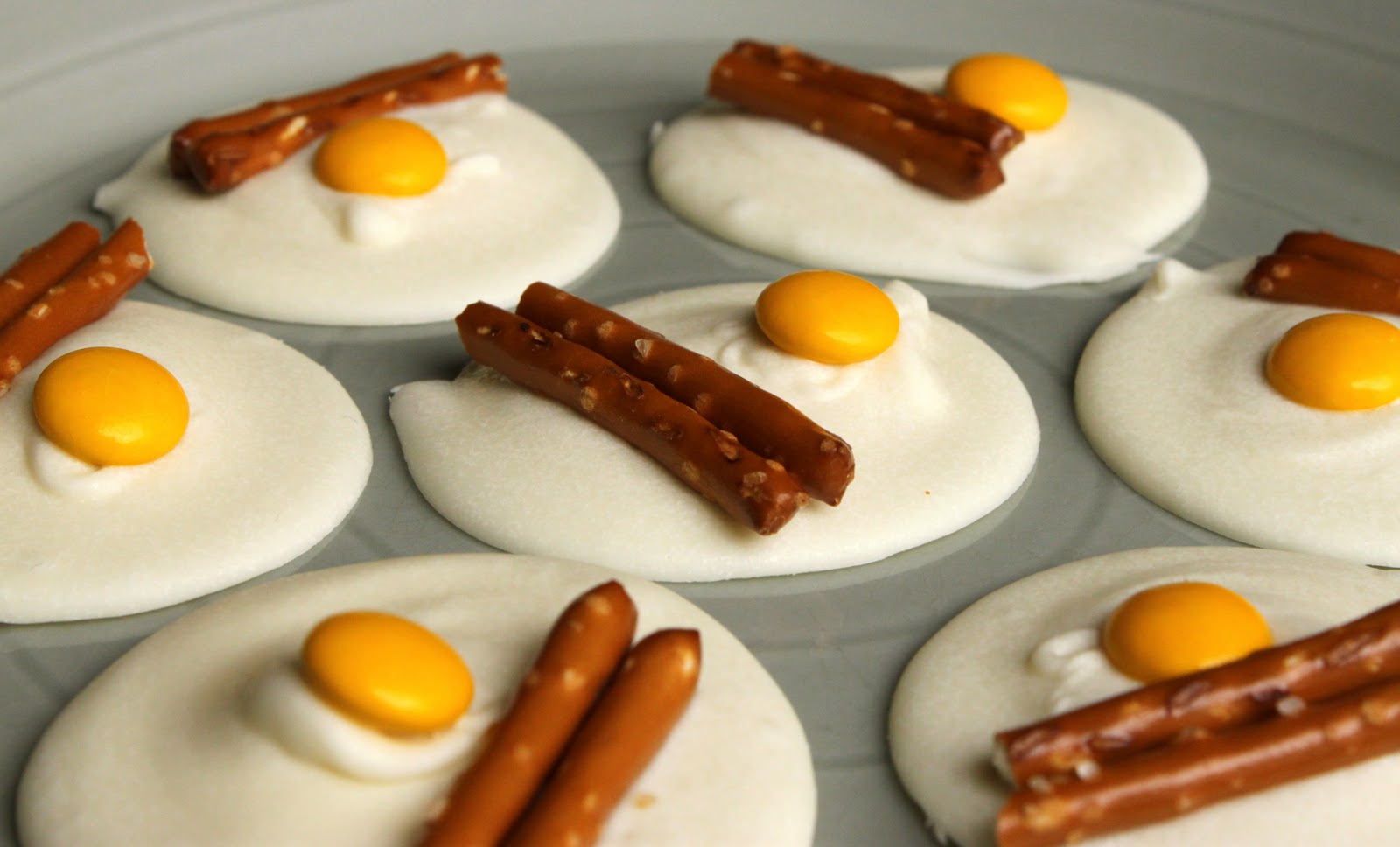 Rambling Wren: Bacon and Egg Candy