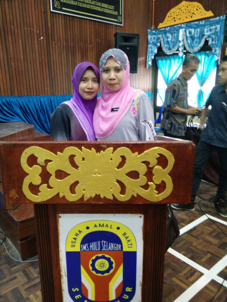 SMK BUKIT SENTOSA: Jamuan Hari Raya Anjuran KGK SMKBS