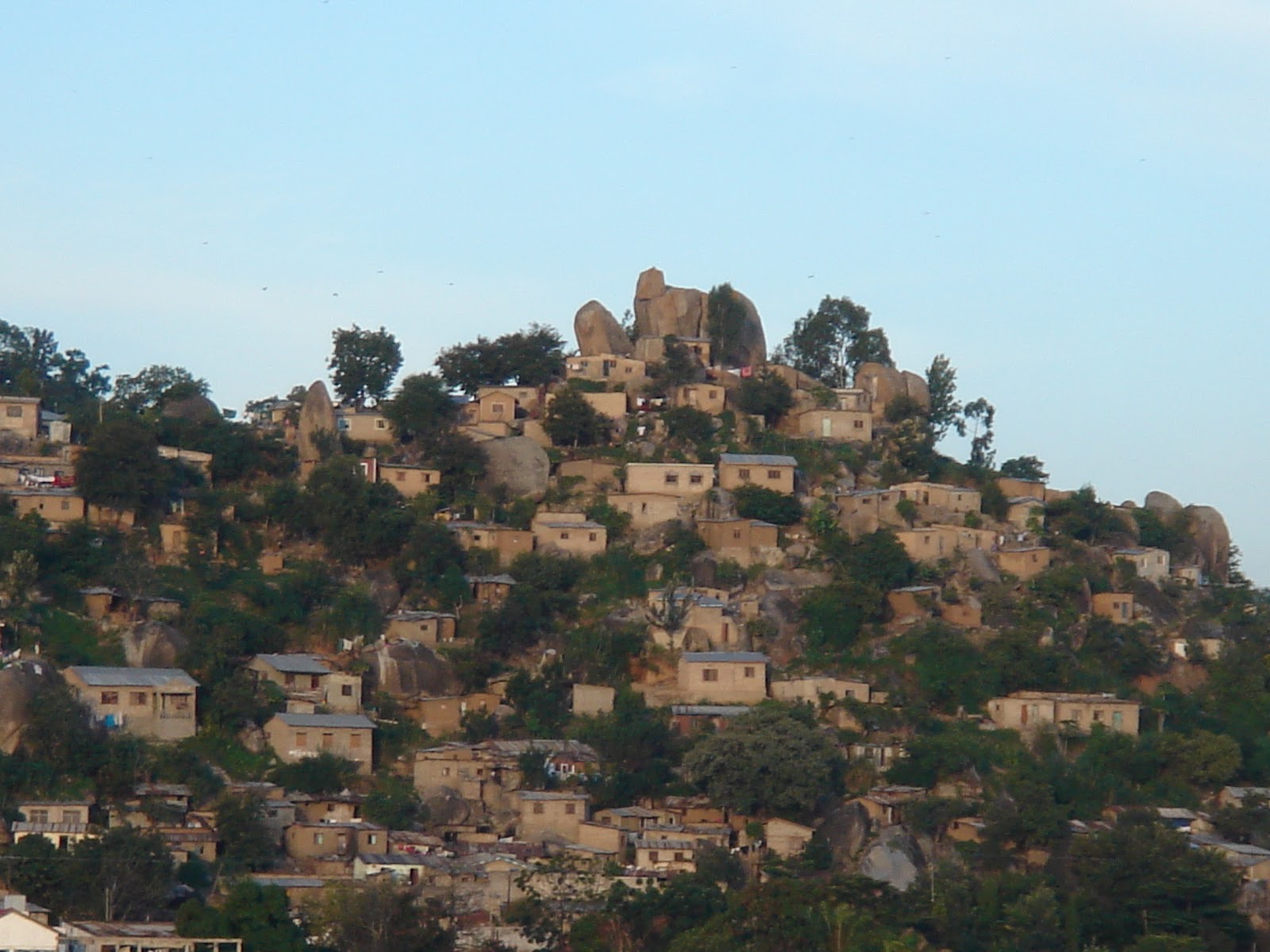 WONDERLICIOUS TOUR AND TRAVEL: MWANZA,ROCK CITY