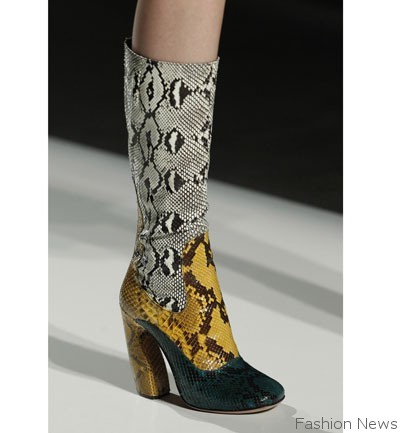 Nous aimons la mode: Python and snake skin?