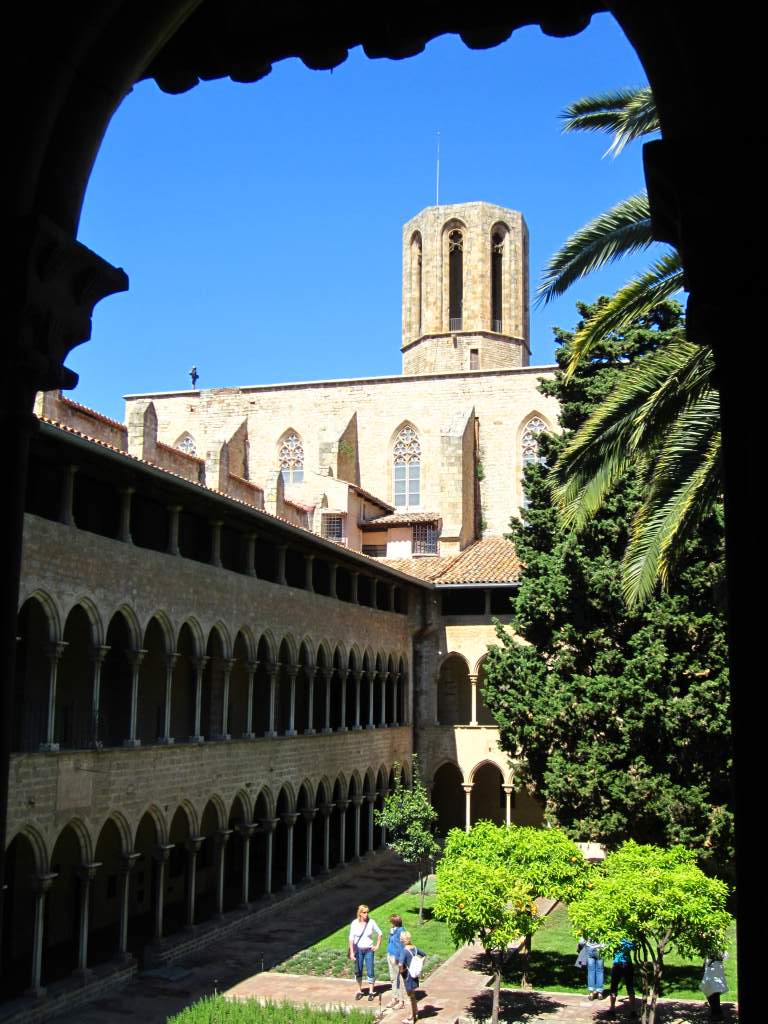 BARCELONA: PEDRALBES MONASTERY ~ Beautiful places of Barcelona and ...