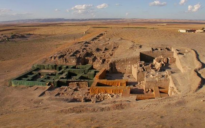 ArqueoLugares: URKESH. Tell Mozan. prox. Amuda. Siria.