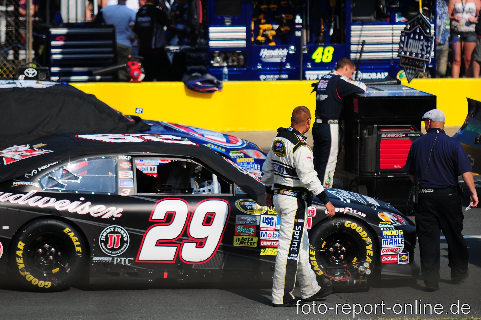 North Carolina: Car No. 29 driver Kevin Harvick