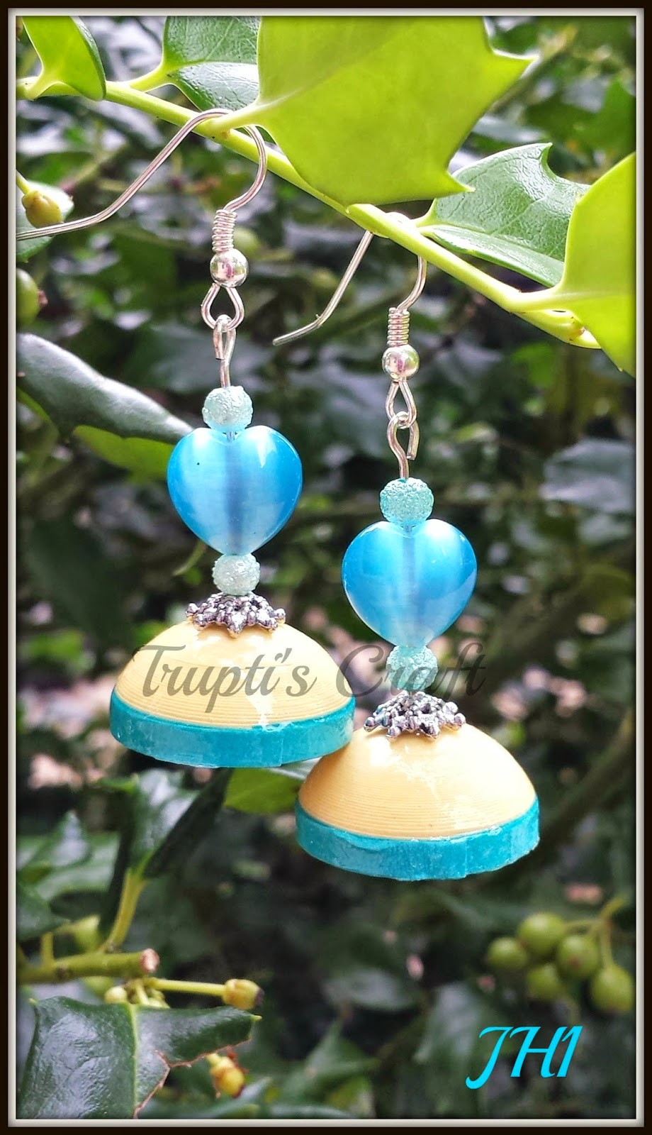 Trupti's Craft: Paper Quilling Jhumkas