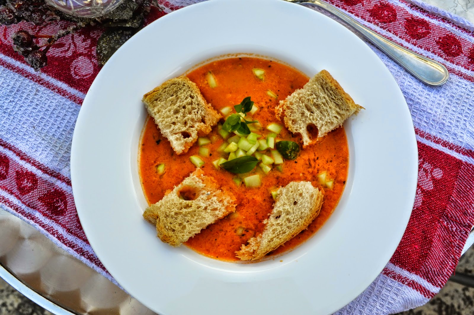Gazpacho supe spanjolle | Receta Gatimi Tradicionale dhe nga Bota