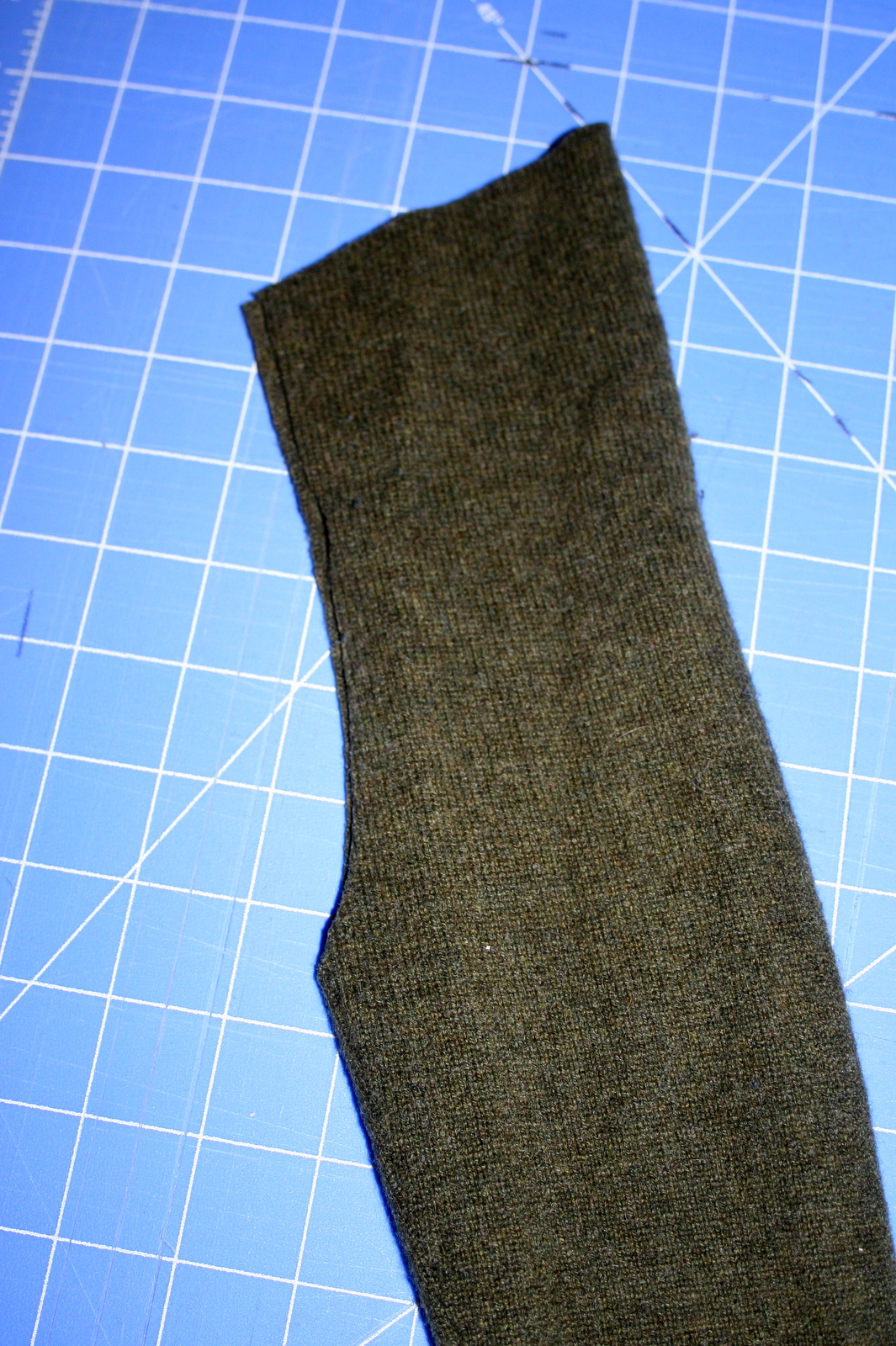 Life Alaskan Style: Upcycled Wool Longies Tutorial